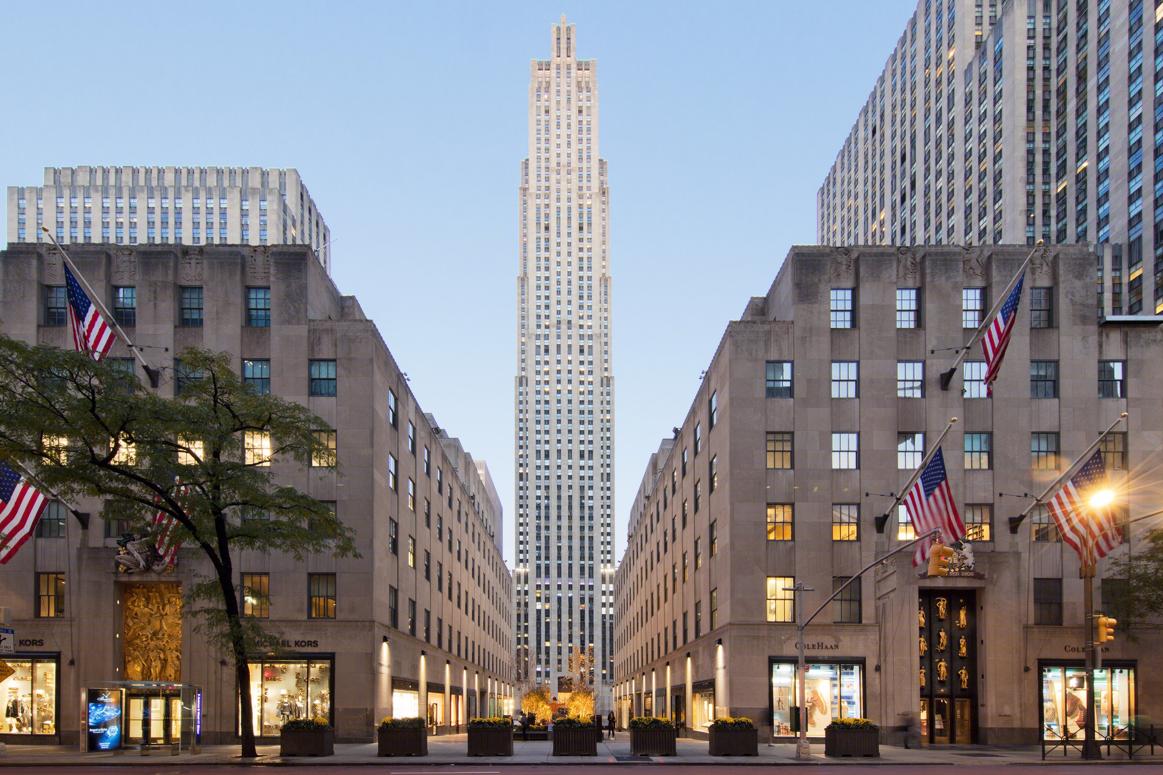 45 Rockefeller Plaza | 552 RSF (Direct Lease) | Noah & Co