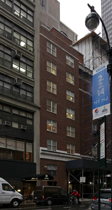 19 East 48th Street | 2,500 RSF (Direct Lease) | Noah & Co