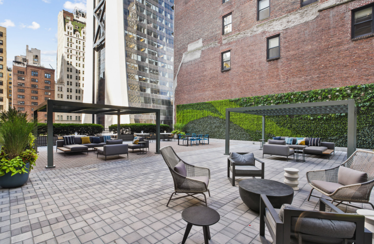 40 West 57th Street | 3,225 RSF (Direct Lease) | Noah & Co